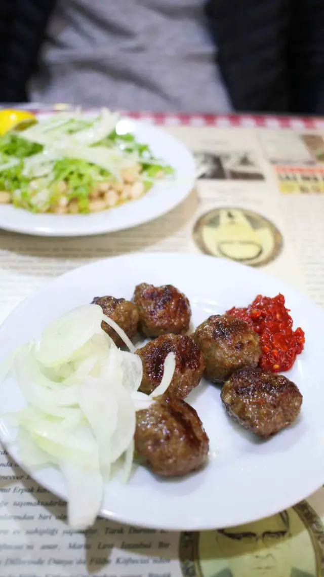 29 Of The Best Istanbul Foods & Drinks To Try (With Video) | WOTW