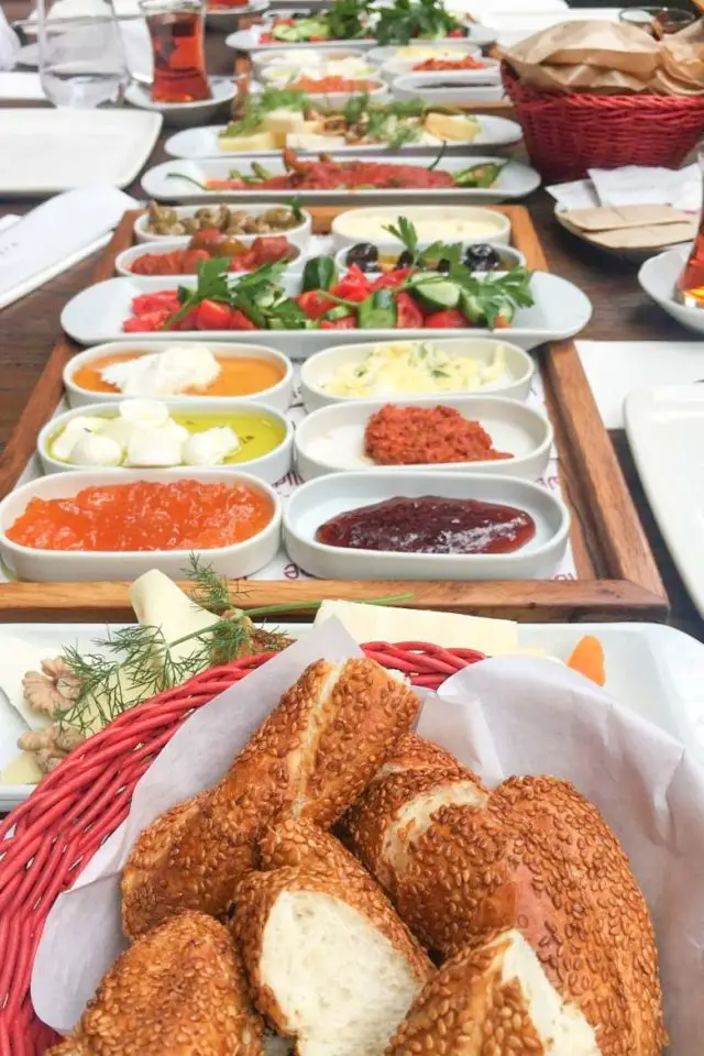 29 Of The Best Istanbul Foods & Drinks To Try (With Video) | WOTW